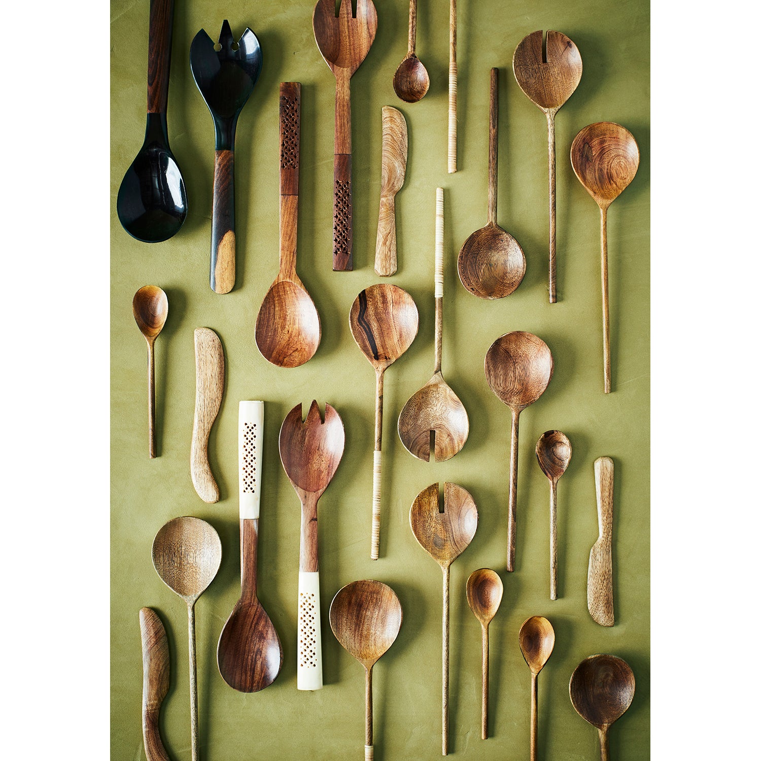 Round Mango Wood Spoon – The Deco Shop Ltd